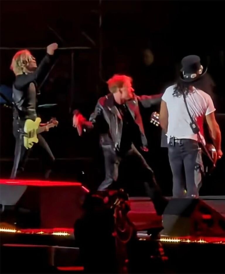 Slash Explains Axl Rose’s Viral Mic Toss at Guns N’ Roses’ Argentina Show