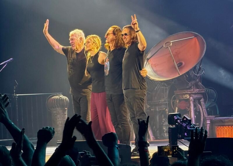 See Rush Make History With First-Ever Show In Mexico City During 'Fifty ...